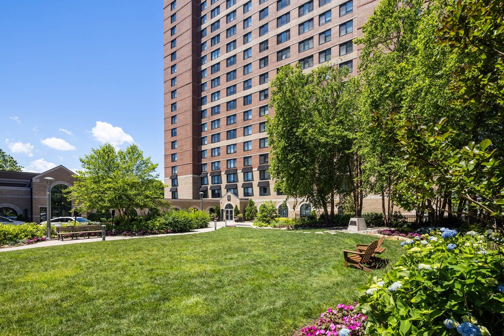 15 Bank Apartments, 15 Bank Street, White Plains, NY - RentCafe